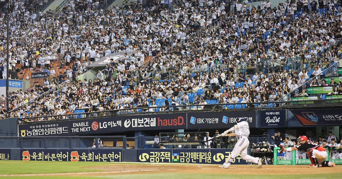 2025 KBO리그 역대 최소 경기 600만 관중 돌파···지난 시즌 대비 68경기 앞당긴 페이스