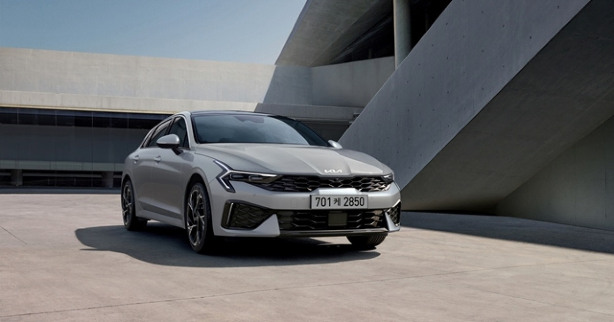 기아 'K5·K8' 26년형 출시…선호사양 적용한 '베스트 셀렉션' 추가