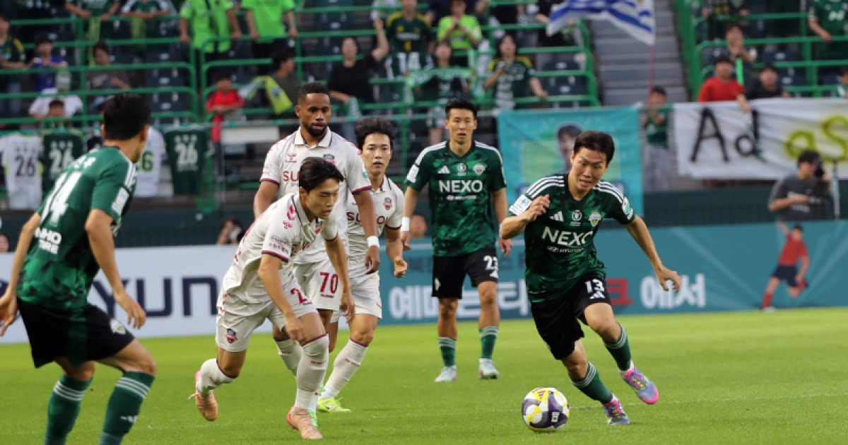 대역전승 발판 마련한 전북 강상윤, K리그1 19R MVP…전북 베스트 팀