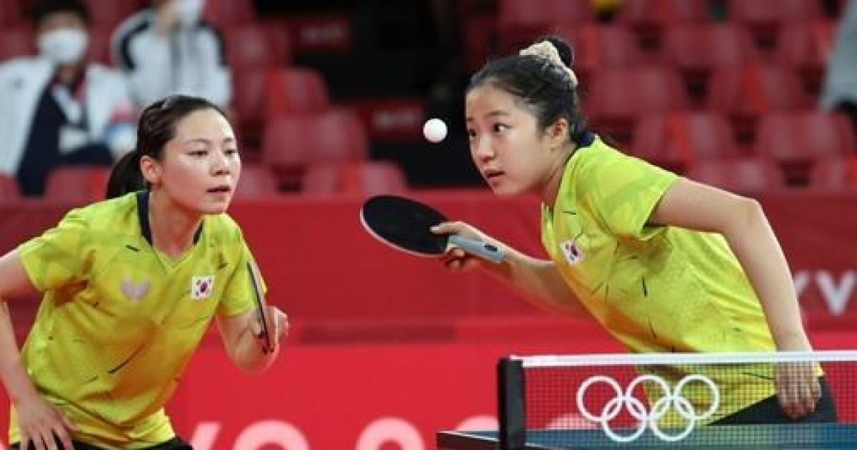 신유빈, WTT 여복 한일전 결승 패배로 준우승…혼복 결승행(종합)