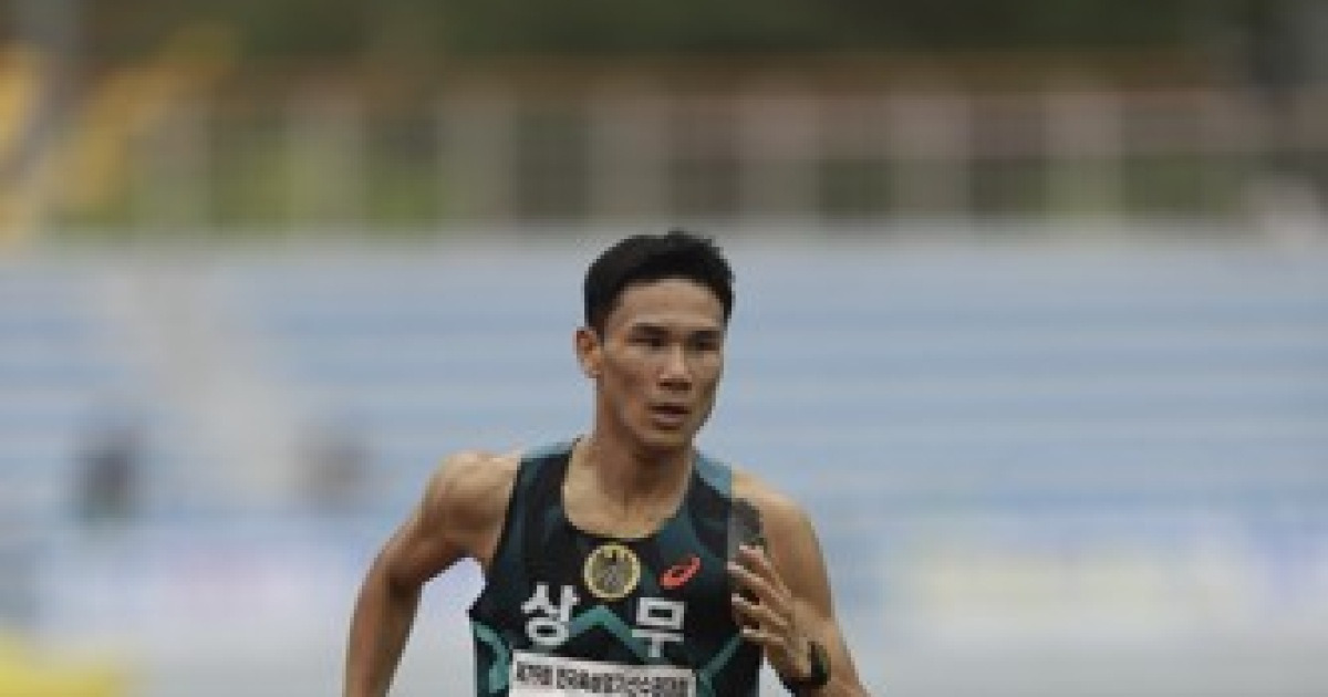이재웅, 전국육상 남자 1500m 정상...32년 만의 신기록