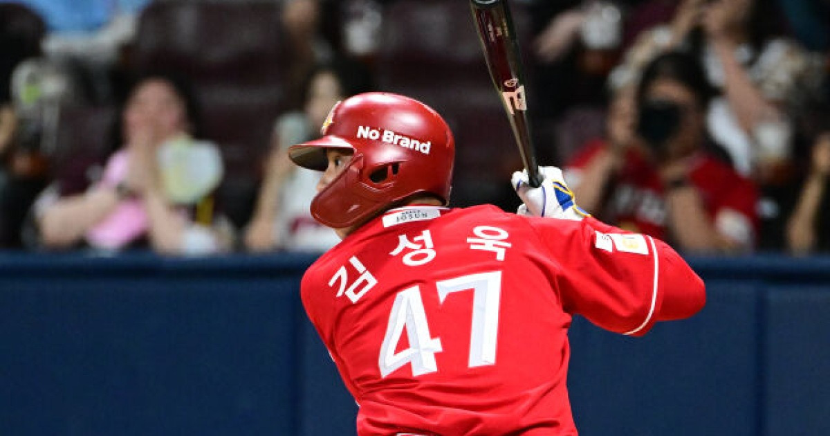 "옆구리가 아프다" NC 출신 트레이드 이적생 2군行, 안상현 1군 컴백…조형우+정준재 스타팅 복귀, SSG 선발 라인업 공개 [MD인천]