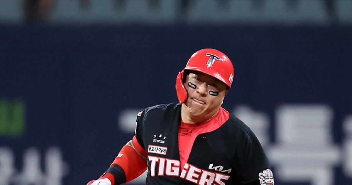 ‘늙지 않는 노병’ KIA 최형우, KBO 사상 첫 개인 통산 1700타점 달성