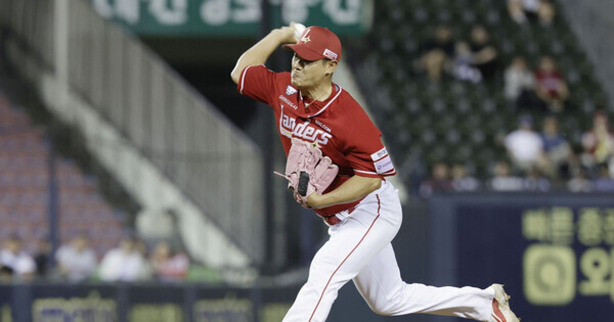 '꺾이지 않고 더 강해졌다' SSG 노경은, '41세 3개월 15일' KBO 최고령 100홀드 금자탑!