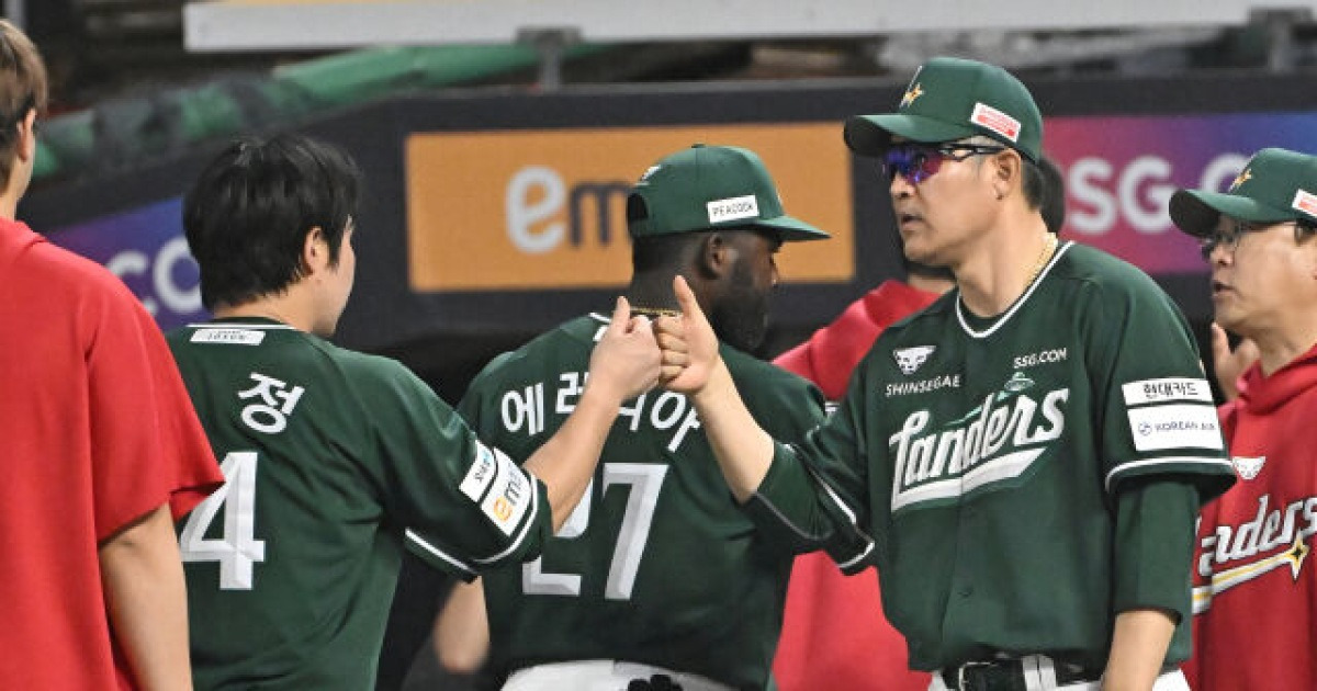 '미쳤다' 20년 연속 10+홈런이라니…'KBO 505홈런' 역시 최정은 최정인가, 사령탑 "꾸준함이 만든 위대한 기록"