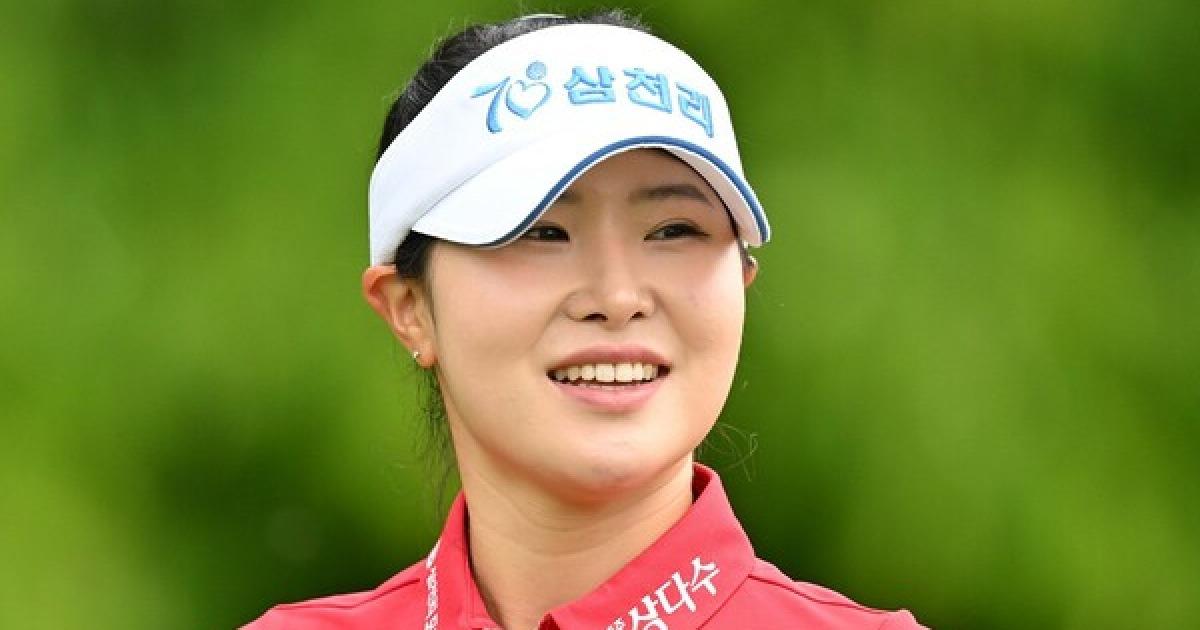 '라이프 베스트' 고지우, 우승에 성큼…"2년 전보다 많이 성장했어요" [KLPGA 맥콜·모나용평 오픈]