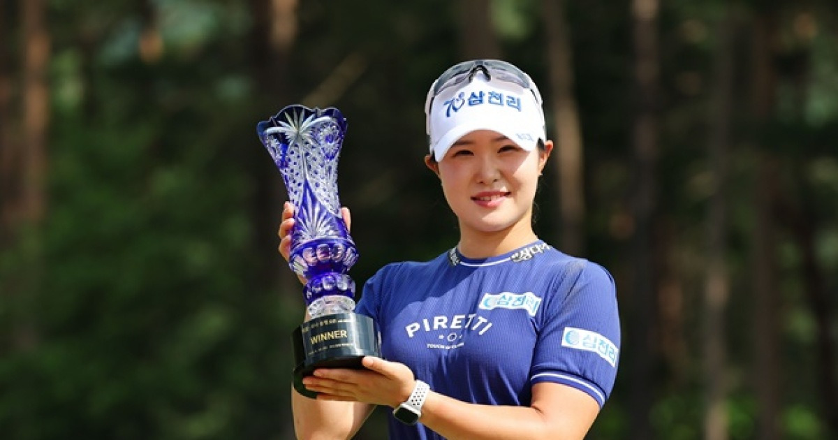 '통산 3승' 고지우, KLPGA 54홀 최저타 타이-와이어 투 와이어 겹경사 [맥콜·모나 용평 오픈]
