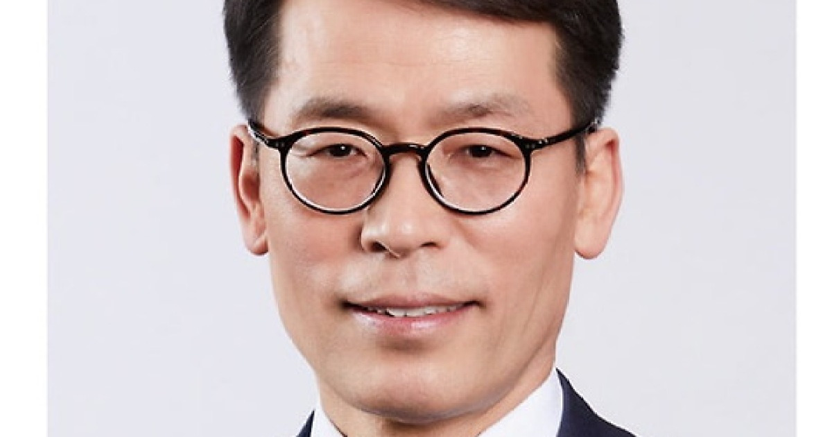 김성태 IBK기업은행장, 행원부터 행장까지…부드러우면서도 강한 리더십[2025 100대 CEO]