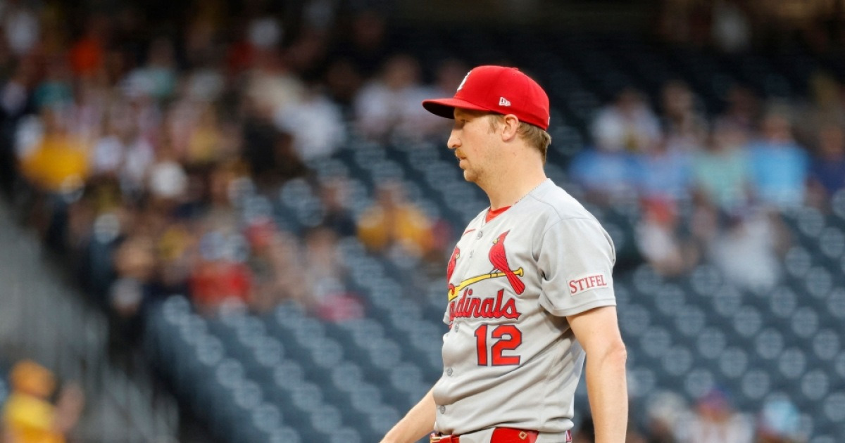 '이럴 수가' KBO 20승 투수 와르르 무너졌다...페디, 피츠버그전 7실점 부진→시즌 8패