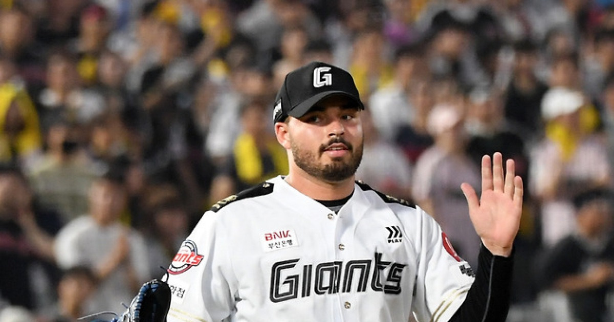 새 'LG 킬러' 탄생이요. 158km 감보아 6.2이닝 무실점 6연승+전준우 투런포+김민성 쐐기타 롯데 다시 1게임차[부산 리뷰]