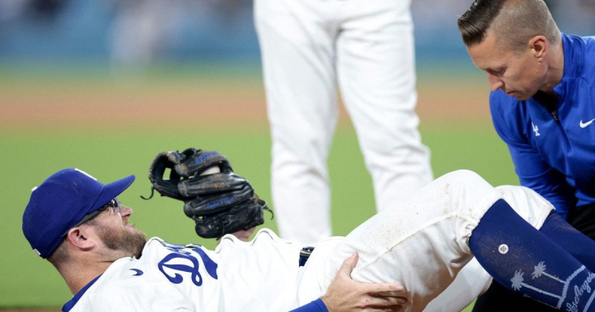 28G 0홈런→53G 13홈런, "꺼져라" 욕 먹었던 다저스 먼시 6주 무릎 부상 이탈