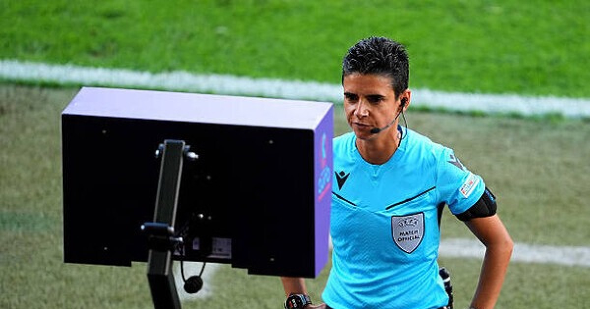 계속되는 판정 논란, KFA 결단...경기 중 심판이 VAR 관련 직접 설명 나선다 "투명성과 소통 강화 목적"