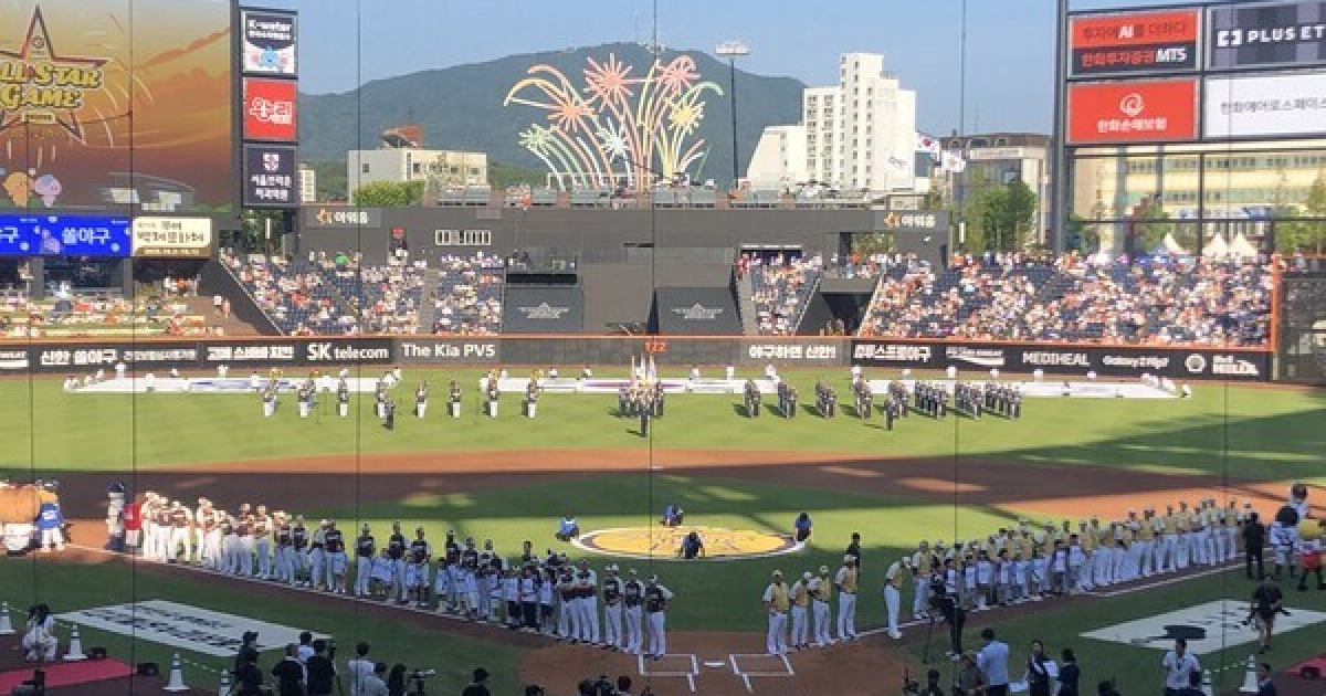 [st&현장] '블랙이글스 화려한 공연!' KBO 올스타전, 그 막 올랐다