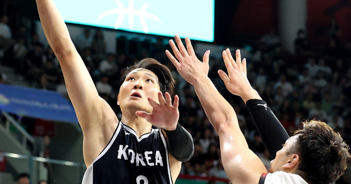 [포토]안영준, 내가 KBL MVP야!