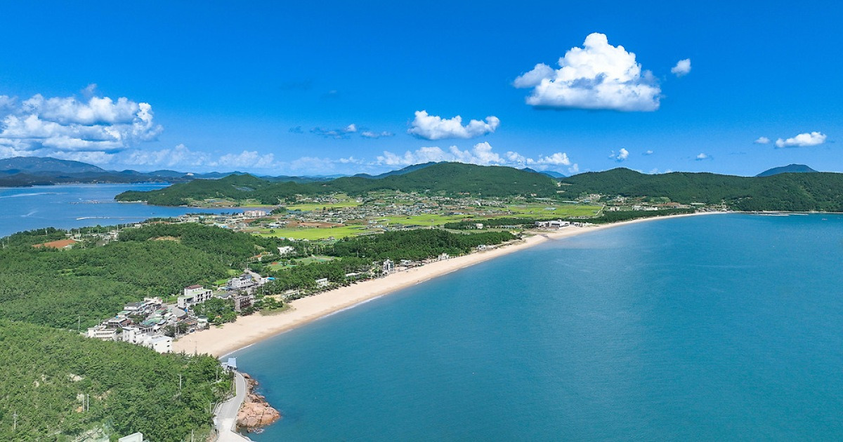 Wando beaches open with festivals, healing pools — and global eco ...