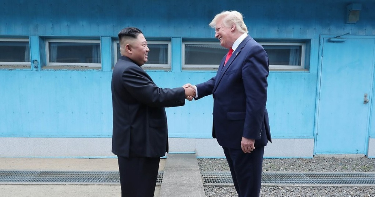 [APEC D-100] ⑤ 판문점 '번개'의 추억…트럼프-김정은 이번에도?