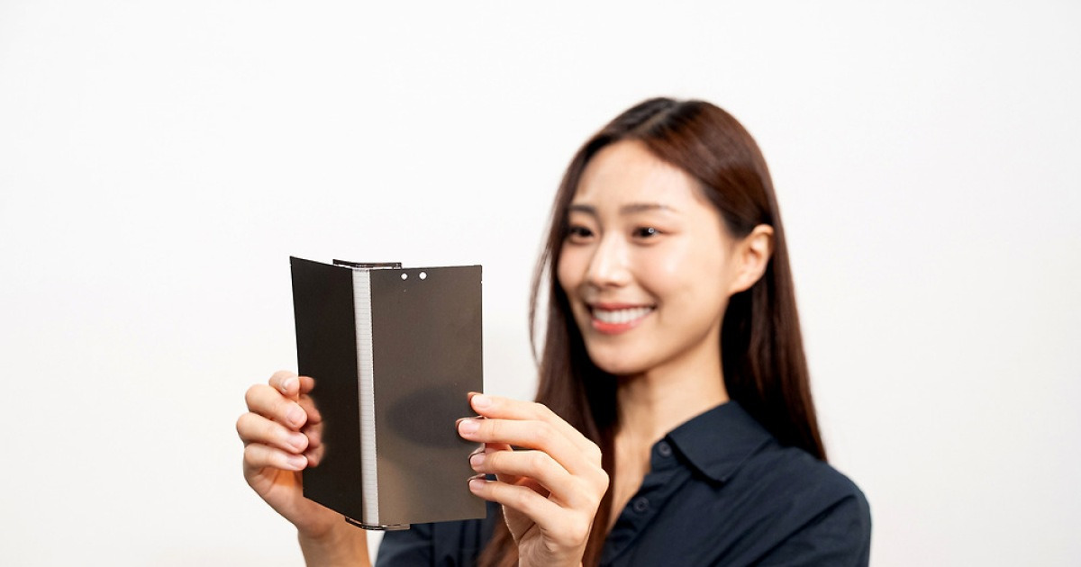 삼성D 폴더블 OLED, 50만회 접어도 ‘멀쩡’…내구성 2.5배 강화