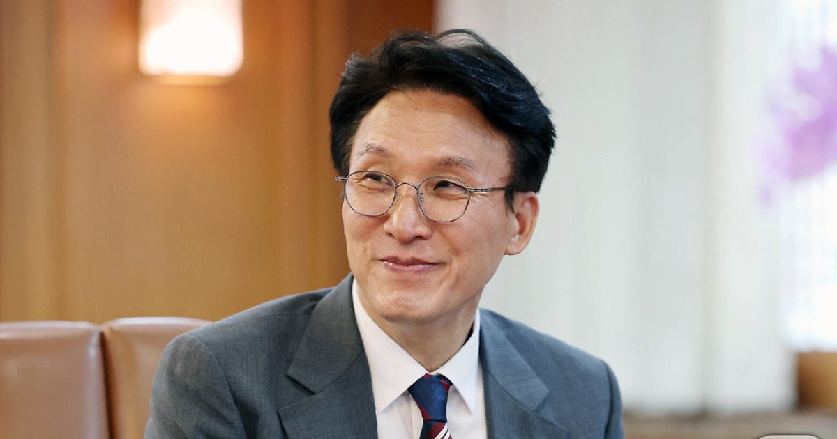 金총리 "GD, 경주 APEC 홍보대사 위촉…시너지 지켜봐달라"