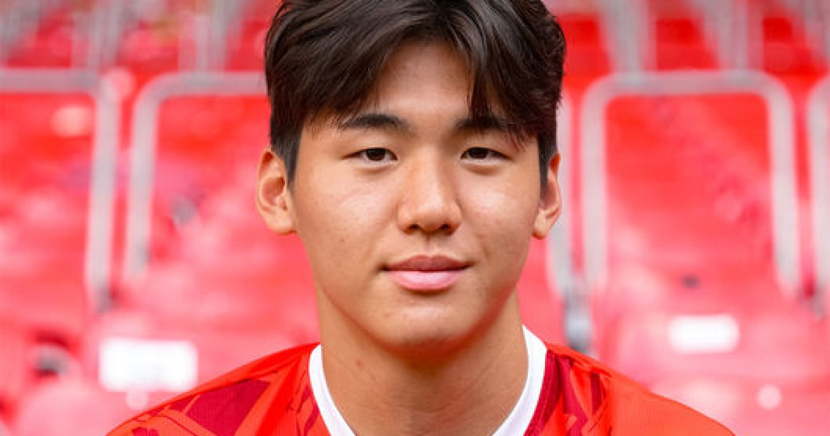 'EPL 韓 최연소 출전' 김지수, 독일 2부로 임대.. WC 코앞! 출전 시간 확보 원한다 "더 성장하고 싶다"