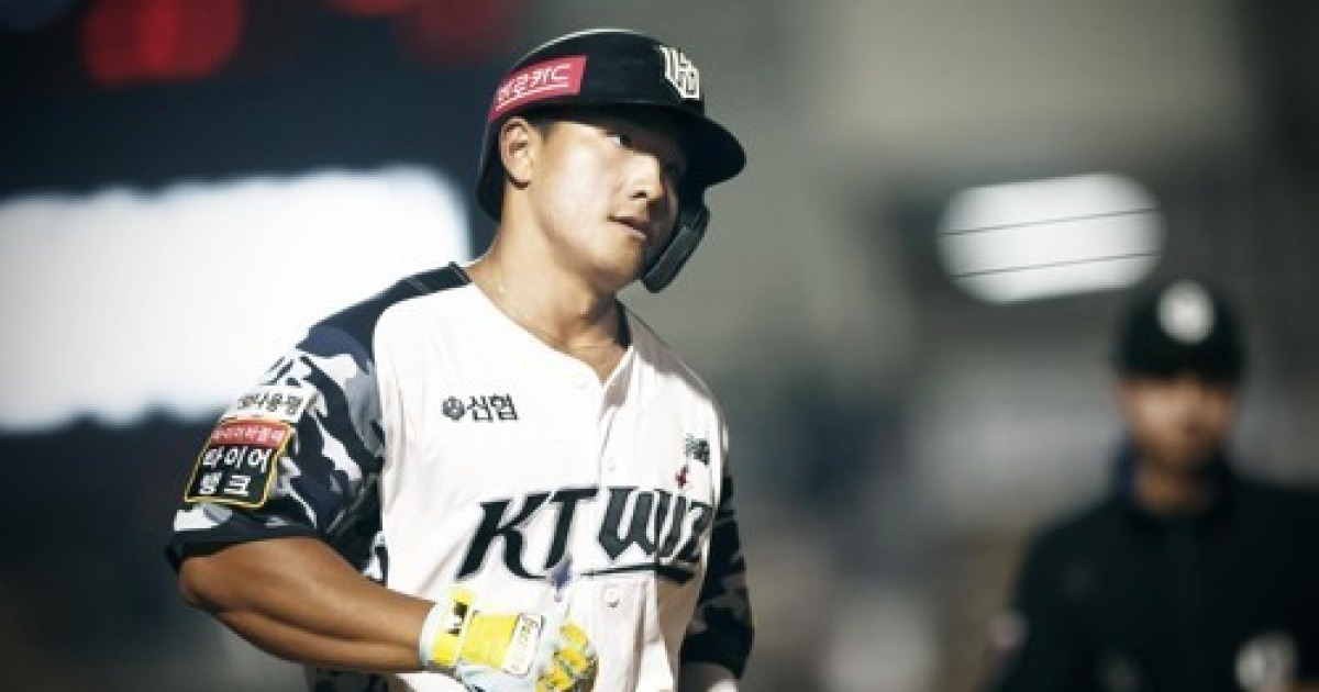 KT, NC 9-2 완파...김민혁 3안타+안현민 홈런에 창원 야구장 '조용'