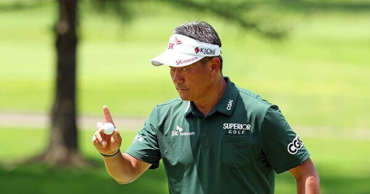 '디펜딩 챔피언' 최경주, 시니어 오픈 1R 공동 3위 [PGA]