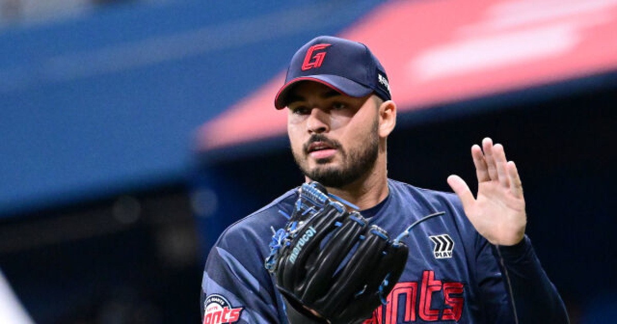 9G 밖에 안 뛰었는데 벌써 7승! '승리요정' 159km 에이스의 마음가짐 "모든 걸 쏟아붓겠다는 생각으로" [MD고척]