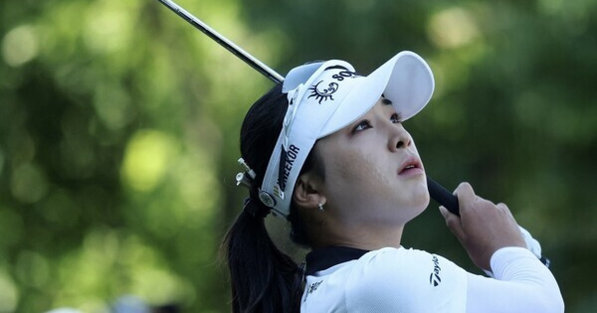 윤이나, 스코틀랜드 여자오픈 2R 공동 6위 도약…라이벌 다케다는 12위로↓ [LPGA]