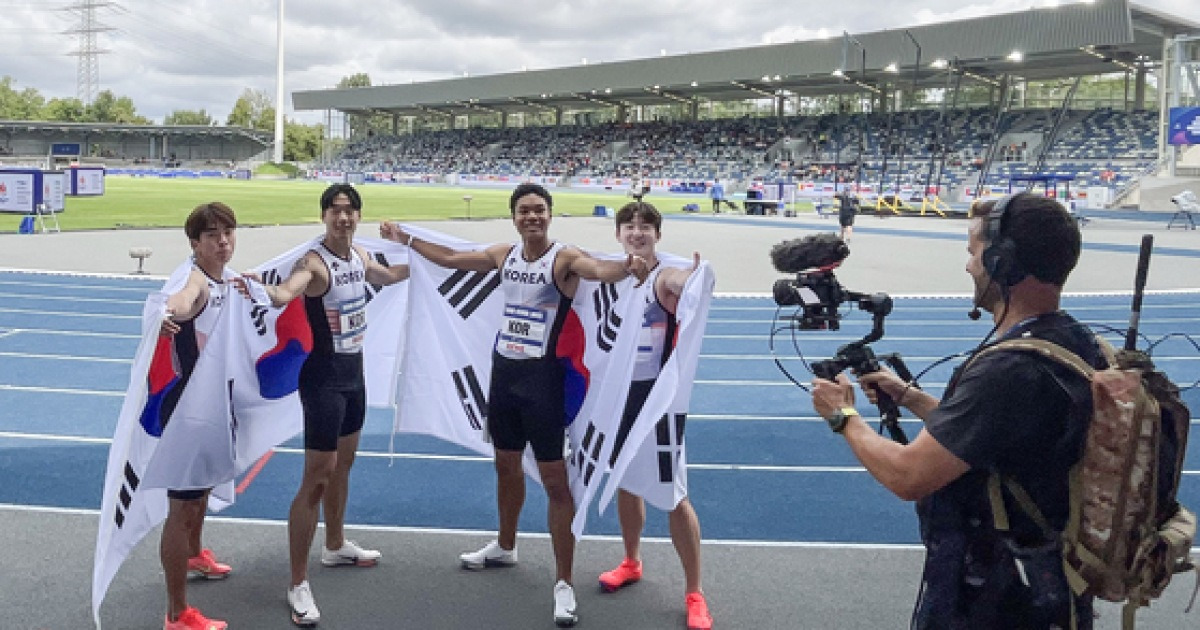 남자 육상 400m 계주팀, 38초50으로 하계U대회 금메달