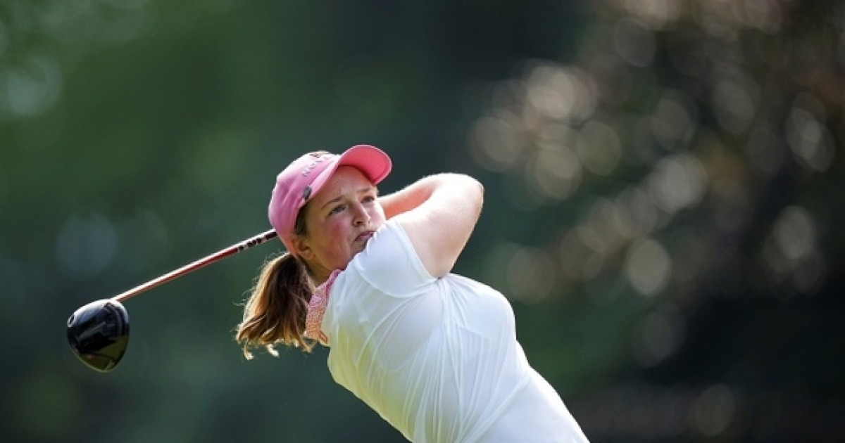 ‘LPGA 괴물신인’ 워드, 데뷔전서 우승 도전