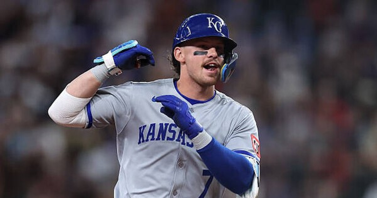 'MLB 125년 역사상 처음 있는 일', 오타니, 저지, 베이브 루스도 못했는데...이렇게 쉬운 거였어? KC 바비 위트 주니어 데뷔 직후 4년 연속 15홈런-25도루 달성