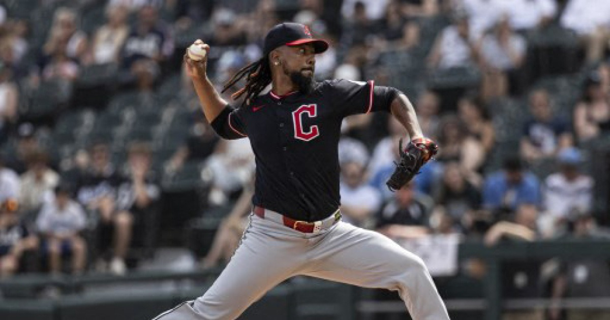 MLB에 독버섯처럼 자라난 ‘베팅 스캔들’...182SV 마무리도 연루됐다