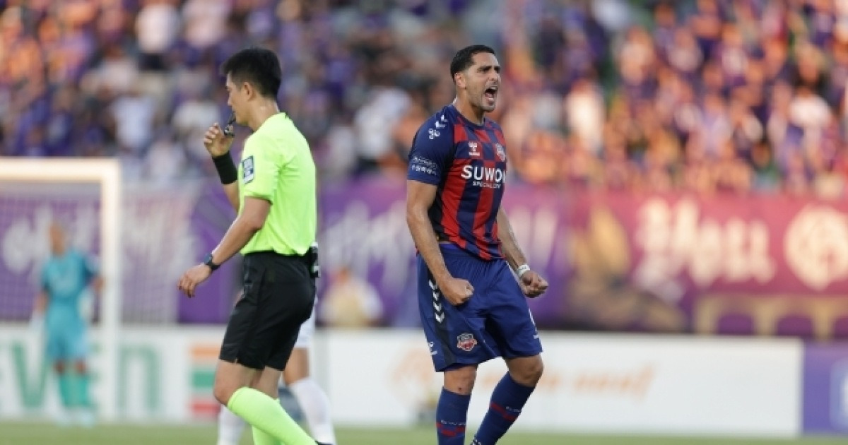 [오피셜] 수원FC 싸박, K리그1 24R MVP…부산 빌레로, K리그2 22R MVP