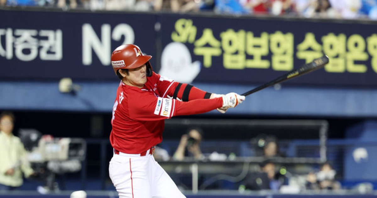 SSG, 7-2로 두산 꺾고 5연승 질주…최정 우타자 최초 1600타점