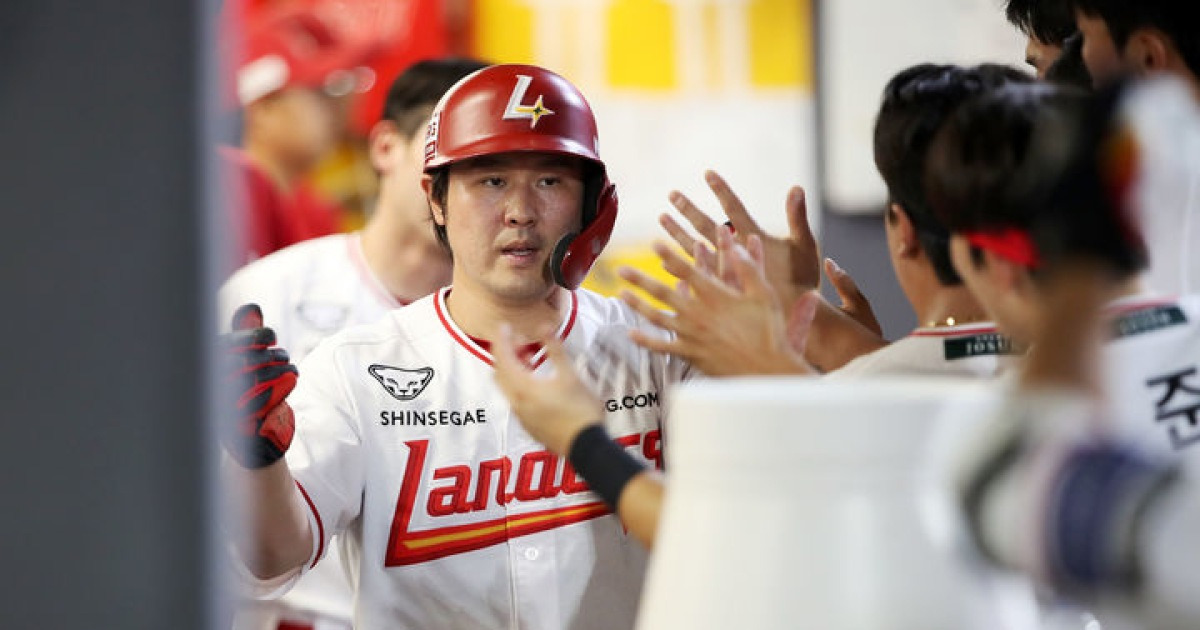 '통산 홈런왕' SSG 최정, KBO리그 최초 1500득점 눈앞