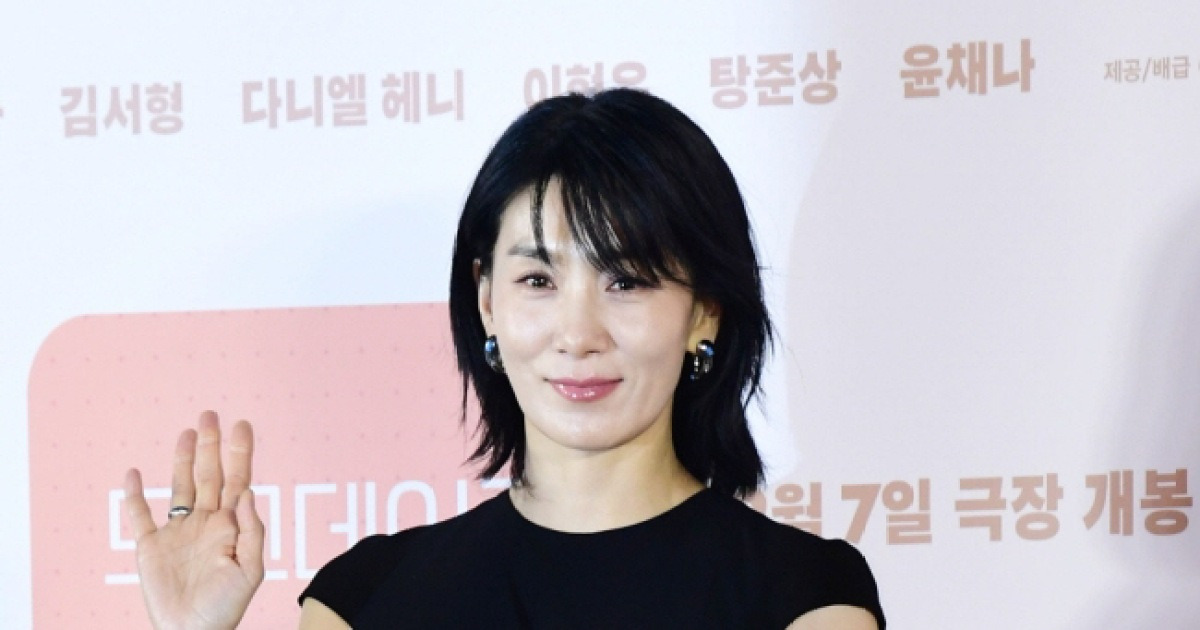 김서형, 완벽한 딕션→중저음 보이스 '내레이터' 활약…KBS 다큐 '월드 1945' 10일 첫방