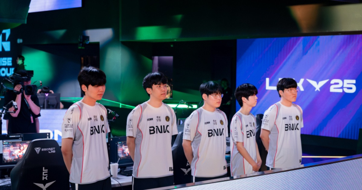 여우같이 잘한 BNK, DK전 11연패 탈출…시즌 10승째 [쿠키 현장]