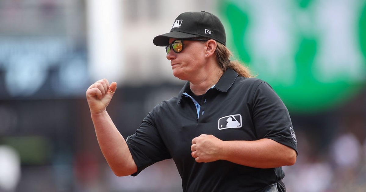 MLB 150년 역사에 처음 등장한 여성 심판, 1루심으로 데뷔