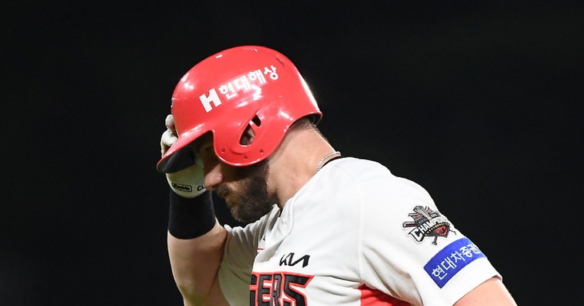 후보는 KIA 뿐인데? 교체설 사실이었나, ML 47홈런 타자 "KBO 제안 받았다"