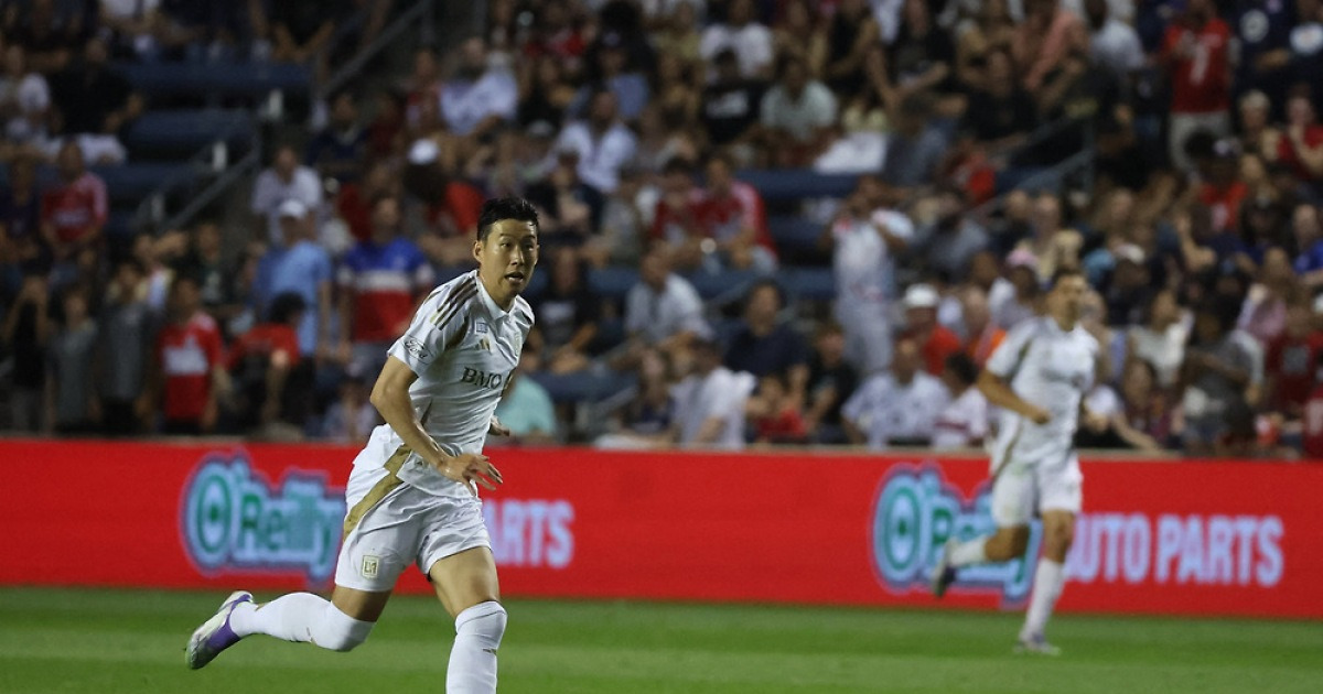 LAFC 입단 손흥민, MLS 데뷔전서 PK 유도로 동점골 기여