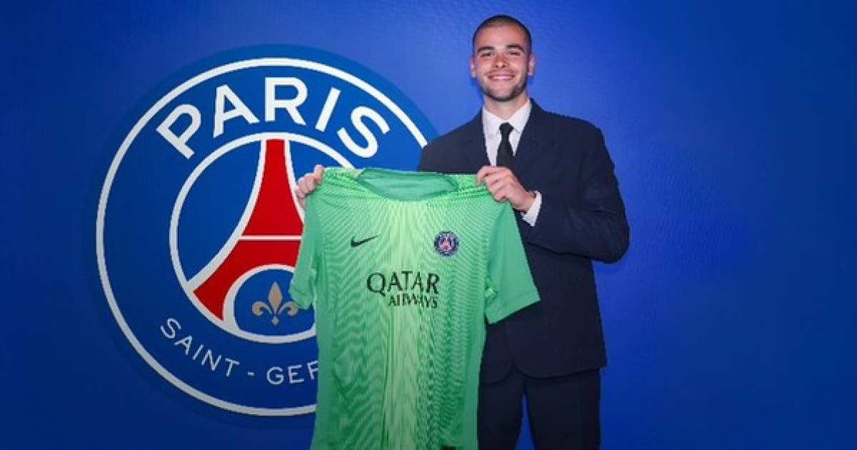 [오피셜] PSG, 더 강해졌다! ‘佛 리그앙 올해의 GK’ 슈발리에 영입 공식 발표...“나는 지금 꿈에 살고 있다”