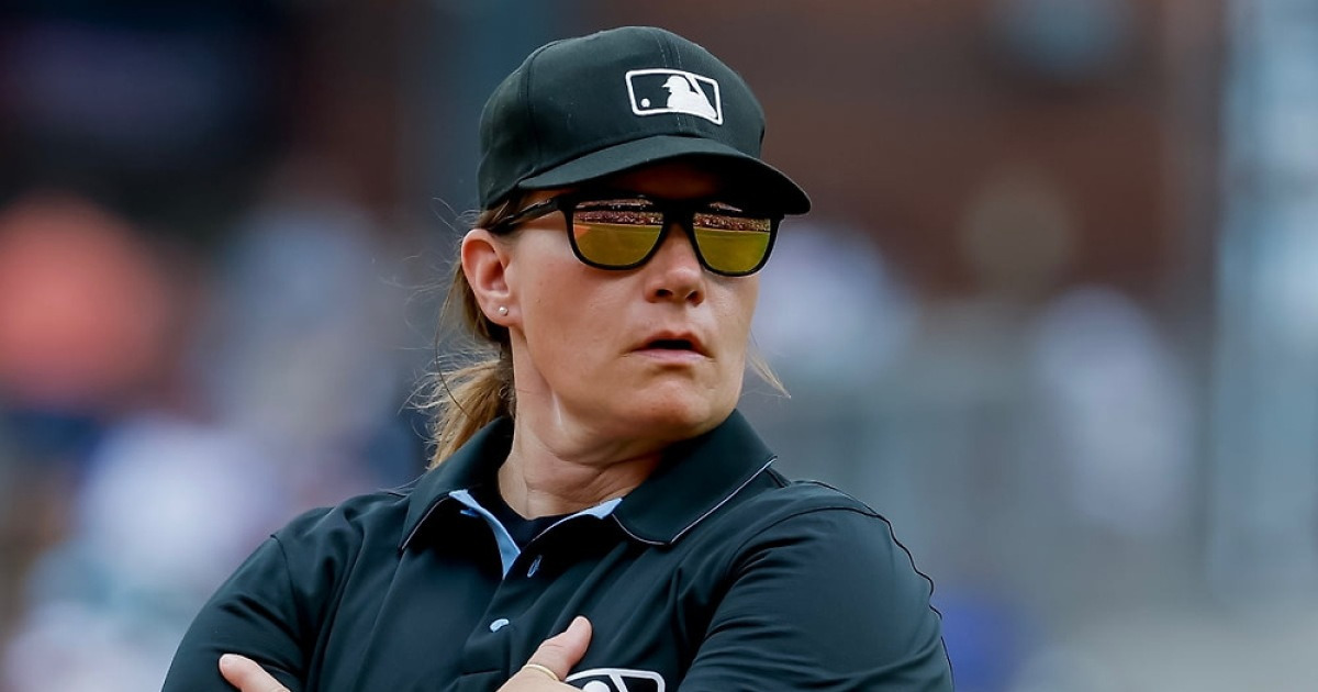 MLB 150년 역사에 여성 심판 첫 등장…1루심으로 데뷔
