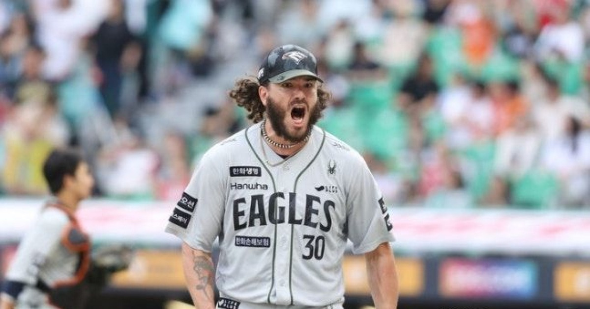 15연승+200K 앞둔 폰세 vs 158km 불꽃 강속구 감보아