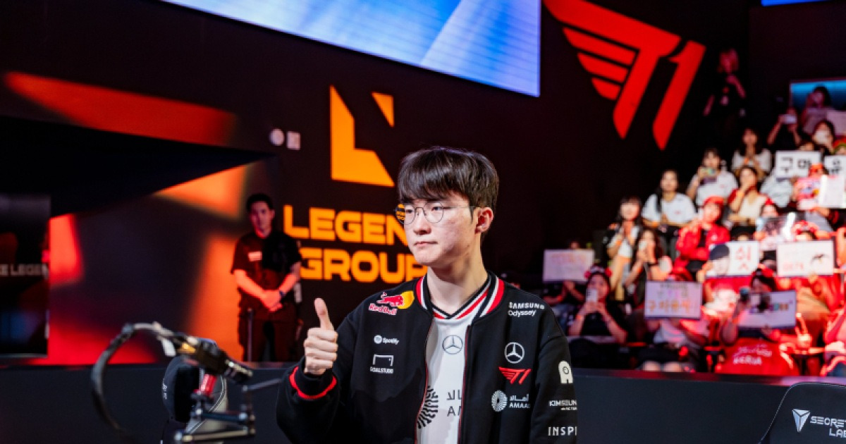 ‘페이커 700승’ T1, KT 2-0 완파…KT는 6연패 [쿠키 현장]