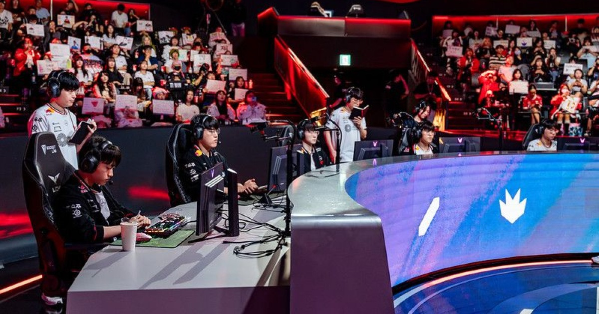 ‘페이커 통산 700승’ T1, KT 잡고 17승째