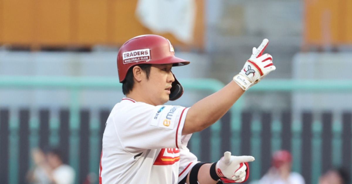 "오늘도 안 된다고 하더라" SSG 최정, 15일 LG전 결장…화이트 정상 복귀 [IS 인천]