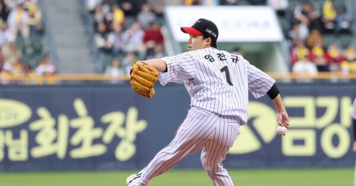 '임찬규 호투+장단 12안타' 폭발한 LG, SSG에 6-1 승리…위닝시리즈 [스춘 현장]