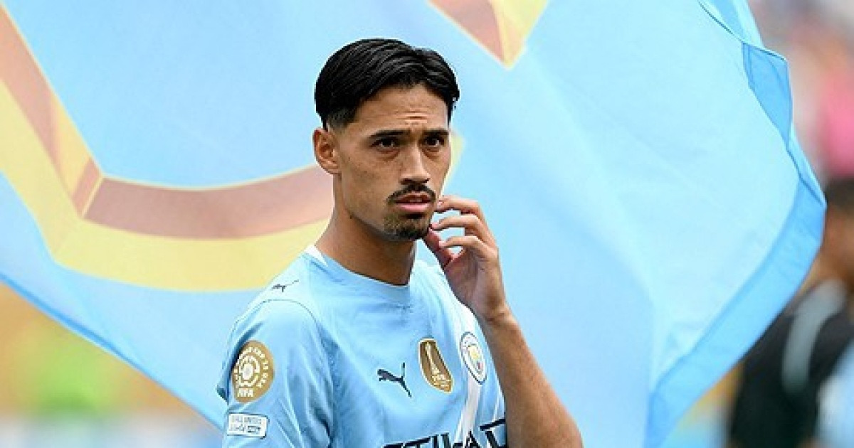 인도네시아 경악! '1137억' 맨시티 MF 귀화 박차…그런데 EPL 데뷔전 1골 1도움→"이러면 대표팀 영입 어려운데"