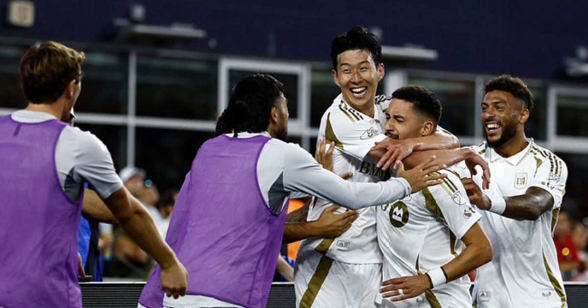 역시 '슈퍼 SON', 손흥민 효과 美쳤다! LAFC 동료도 "정말 훌륭한 영입, 항상 동기부여를 전달해" 극찬