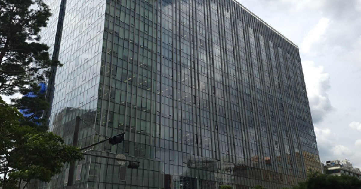 KT 광화문 웨스트 빌딩 입주 시작…"B2B·AX 사업 컨트롤타워 역할"