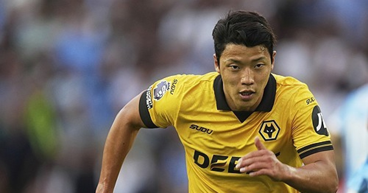 韓 축구 초비상! 'EPL 2G 20분' 황희찬, 울버햄튼 탈출 실패…HERE WE GO "EPL 구단 제안에도 매각 의사 NO"